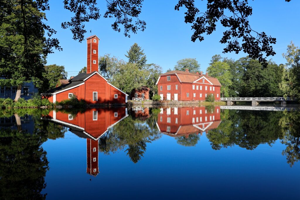 Kahvilat ja ravintolat | Strömforsin ruukki